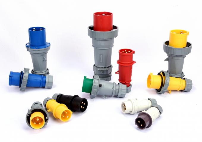 IP67 220V Three Phase Industrial Plug Socket Dustproof IEC standard